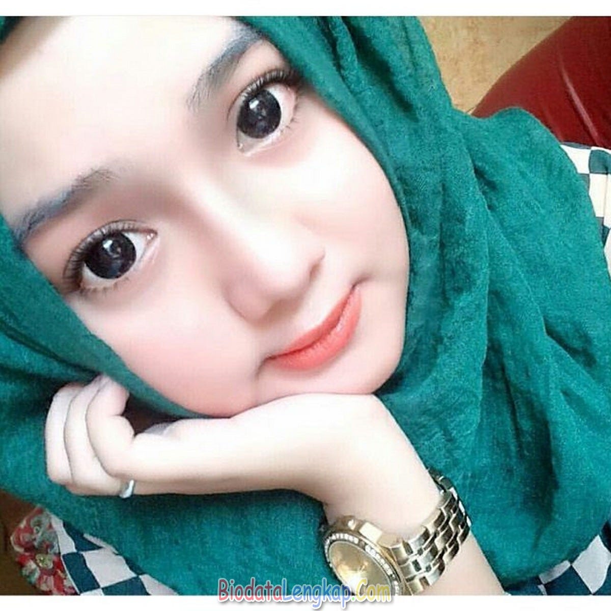 Rahma Aulia – Medium