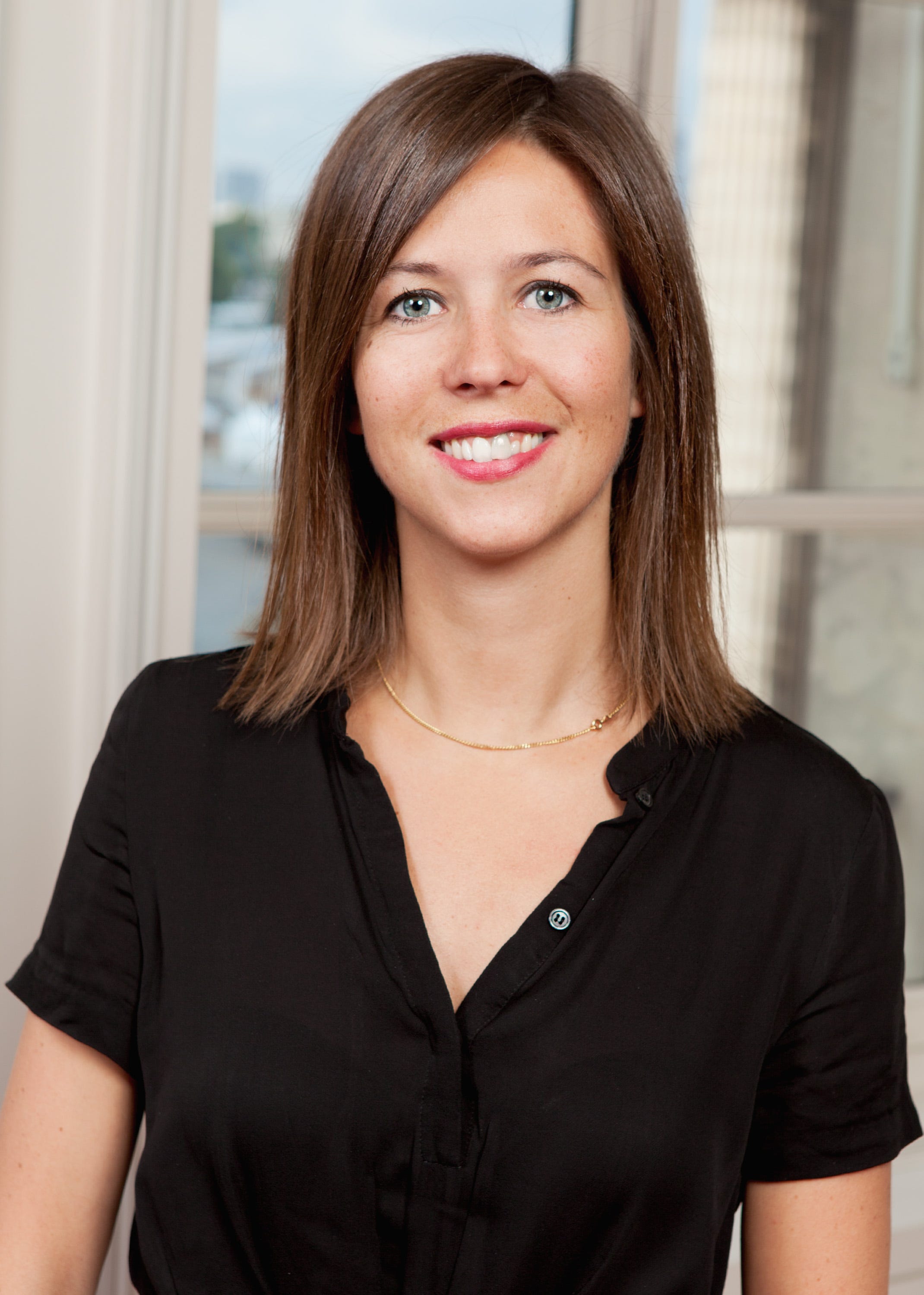 Helene Lenoury – Medium