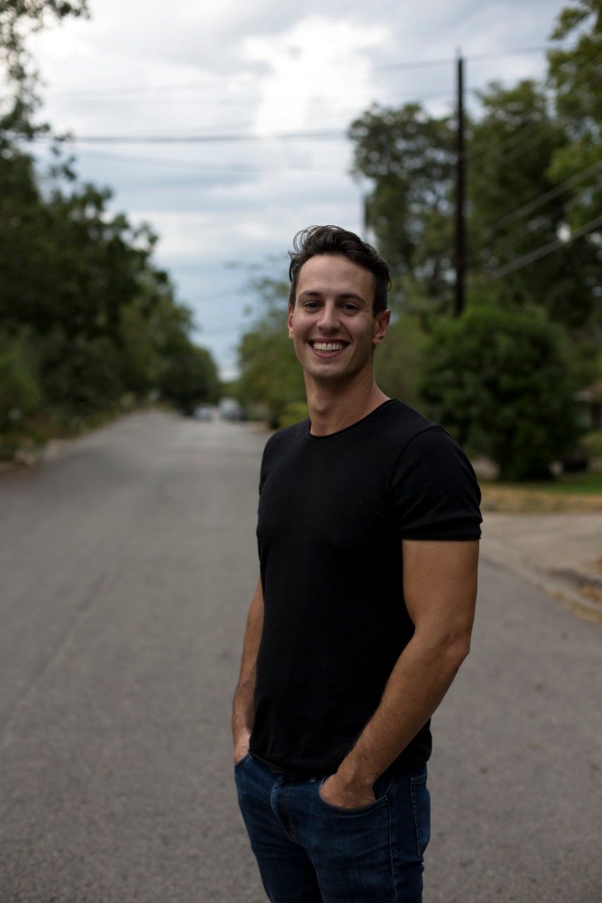 Zach Diamond – Medium