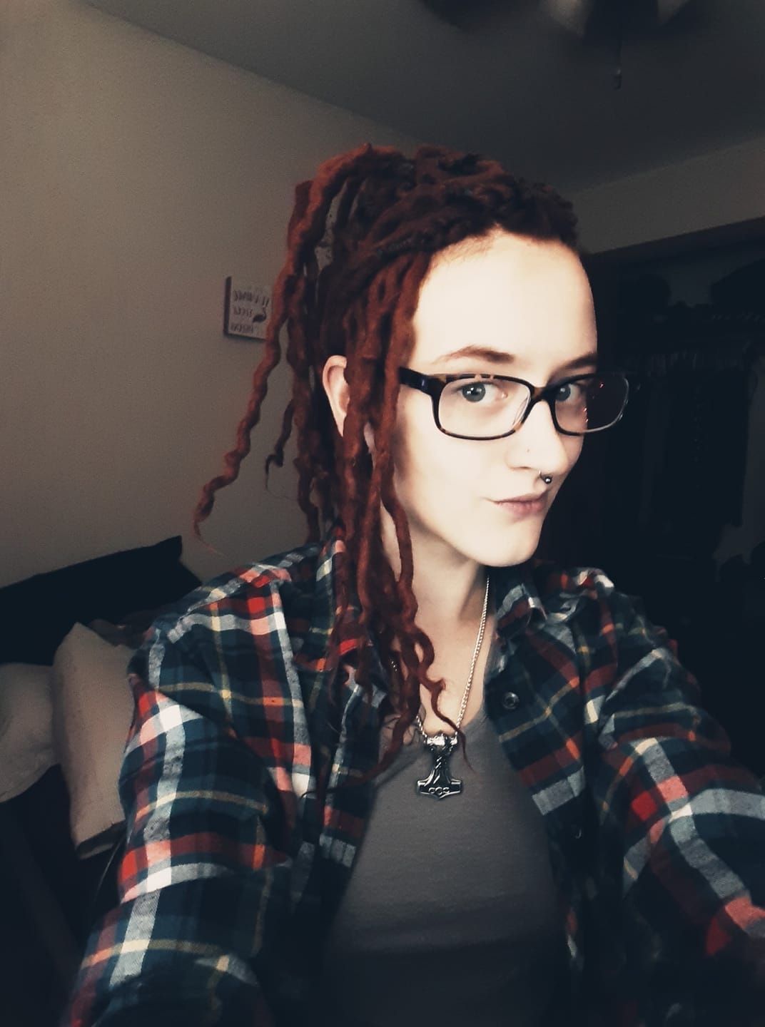 Ana Schofield – Medium