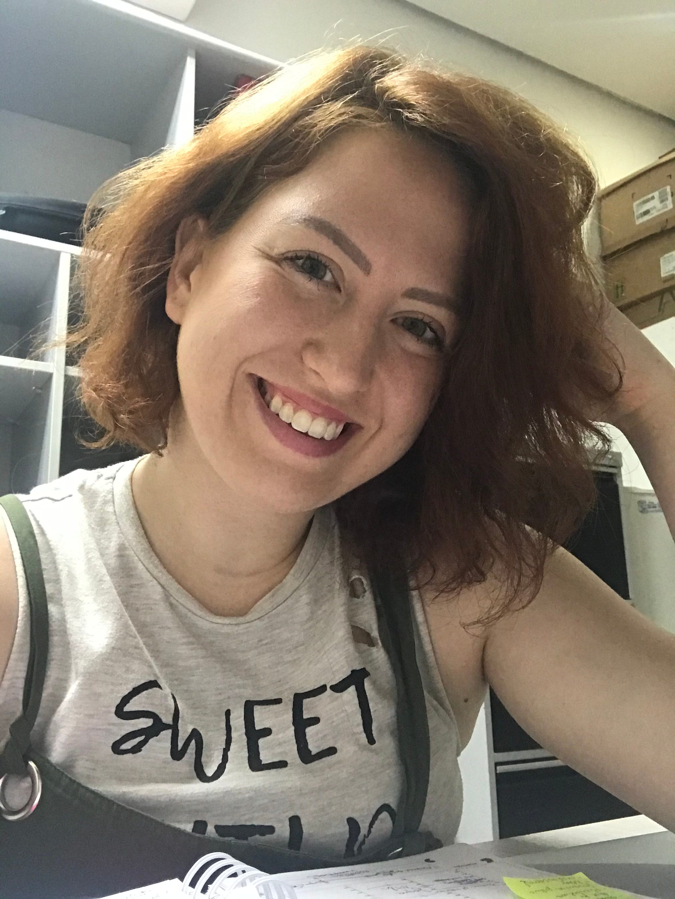 About – Monic Menezes – Medium
