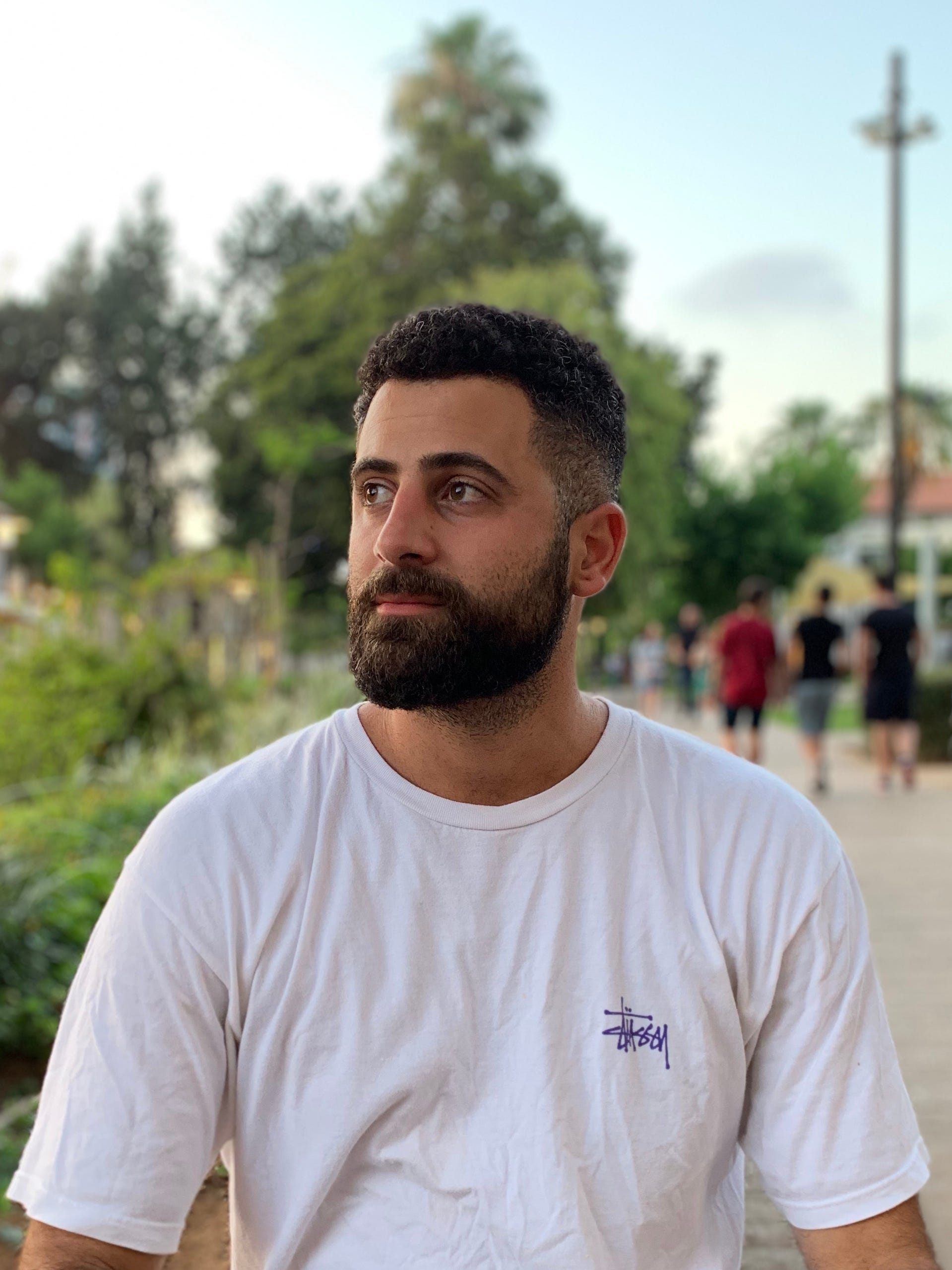 Harel Hilu – Medium