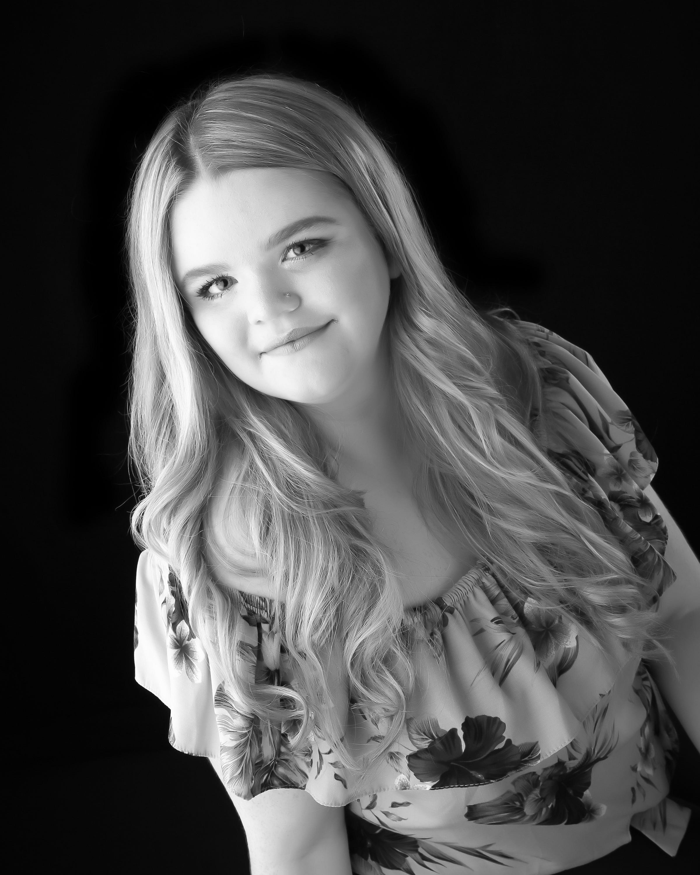 Taylor Anderson – Medium