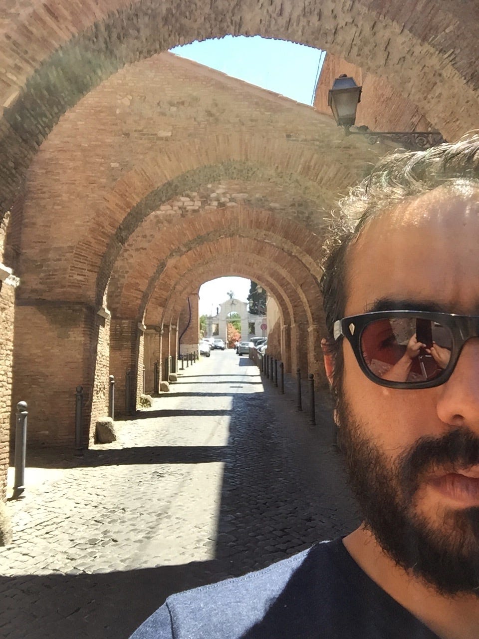 Farouk Rezgui – Medium