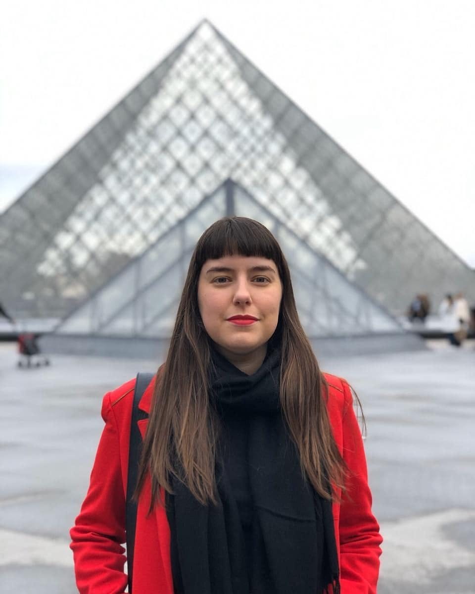 Caroline Nunes – Medium
