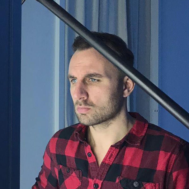Remco Bakker – Medium