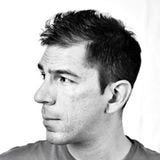 Alex Girón – Medium