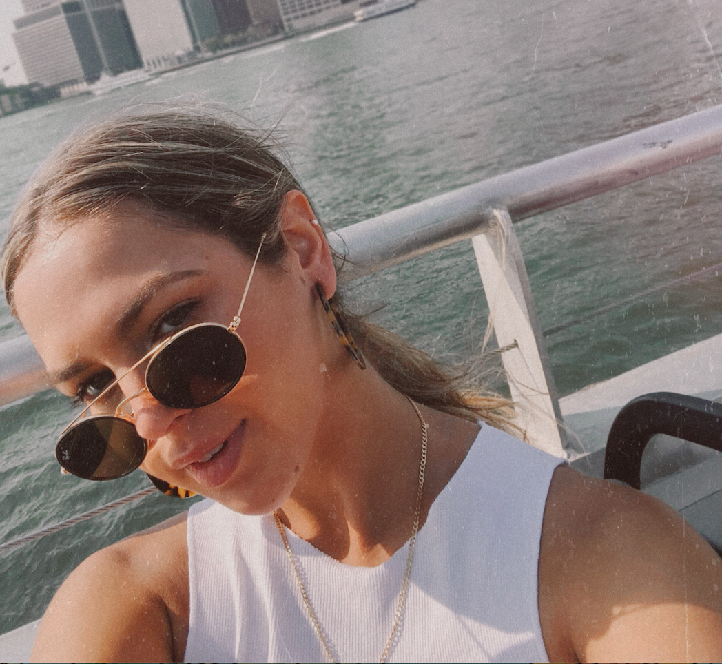 Ashley Townsend – Medium