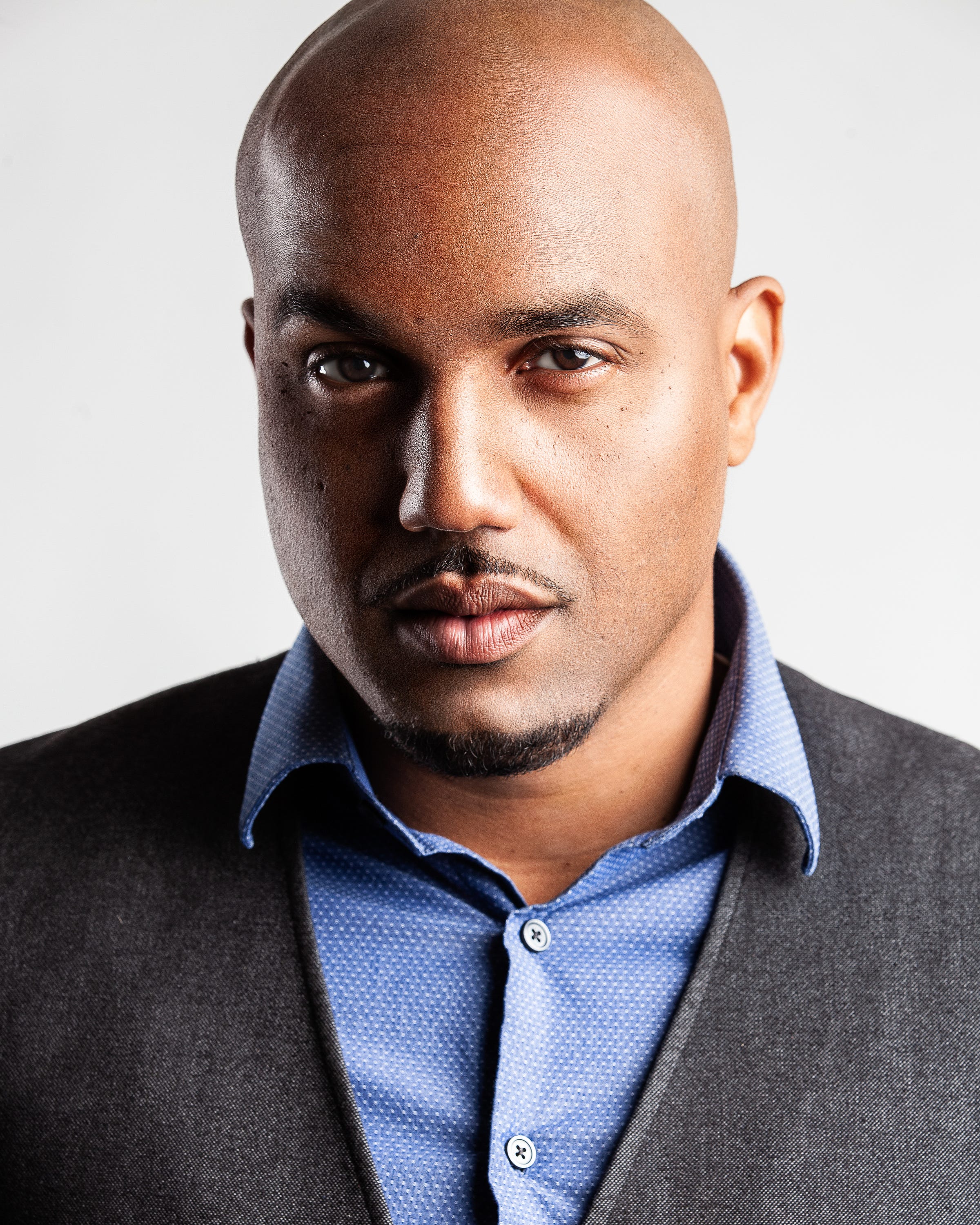 Arel Moodie – Medium