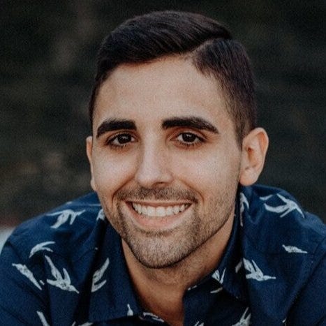 Nick Notas – Medium