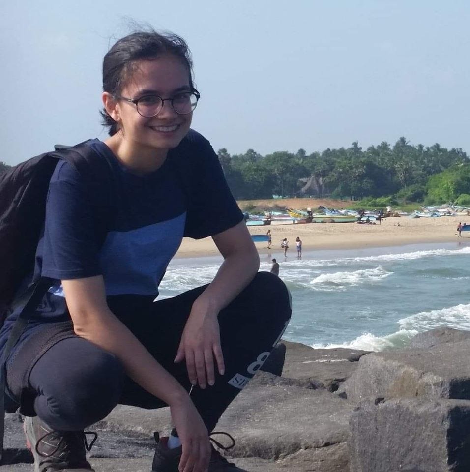 Elizabeth Stinton – Medium