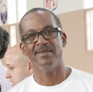 Harold Williams – Medium