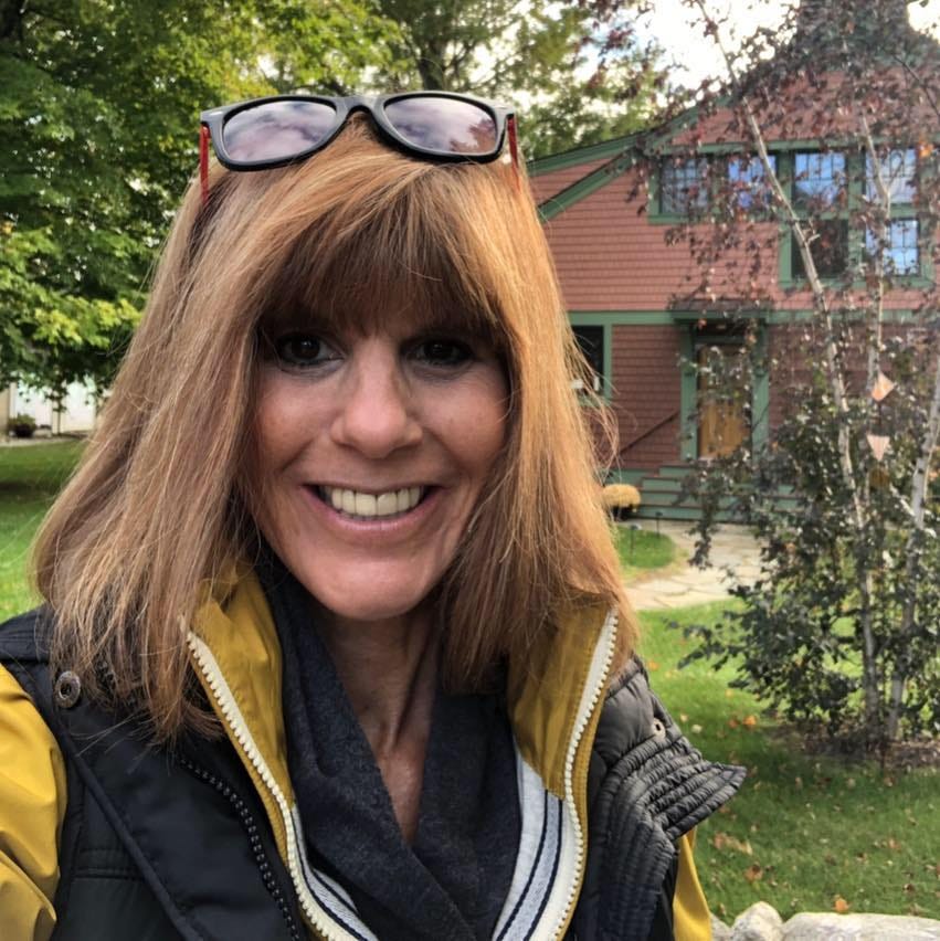 Mindy Hall – Medium