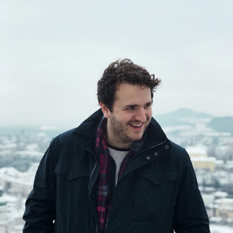 Alex Rowe – Medium