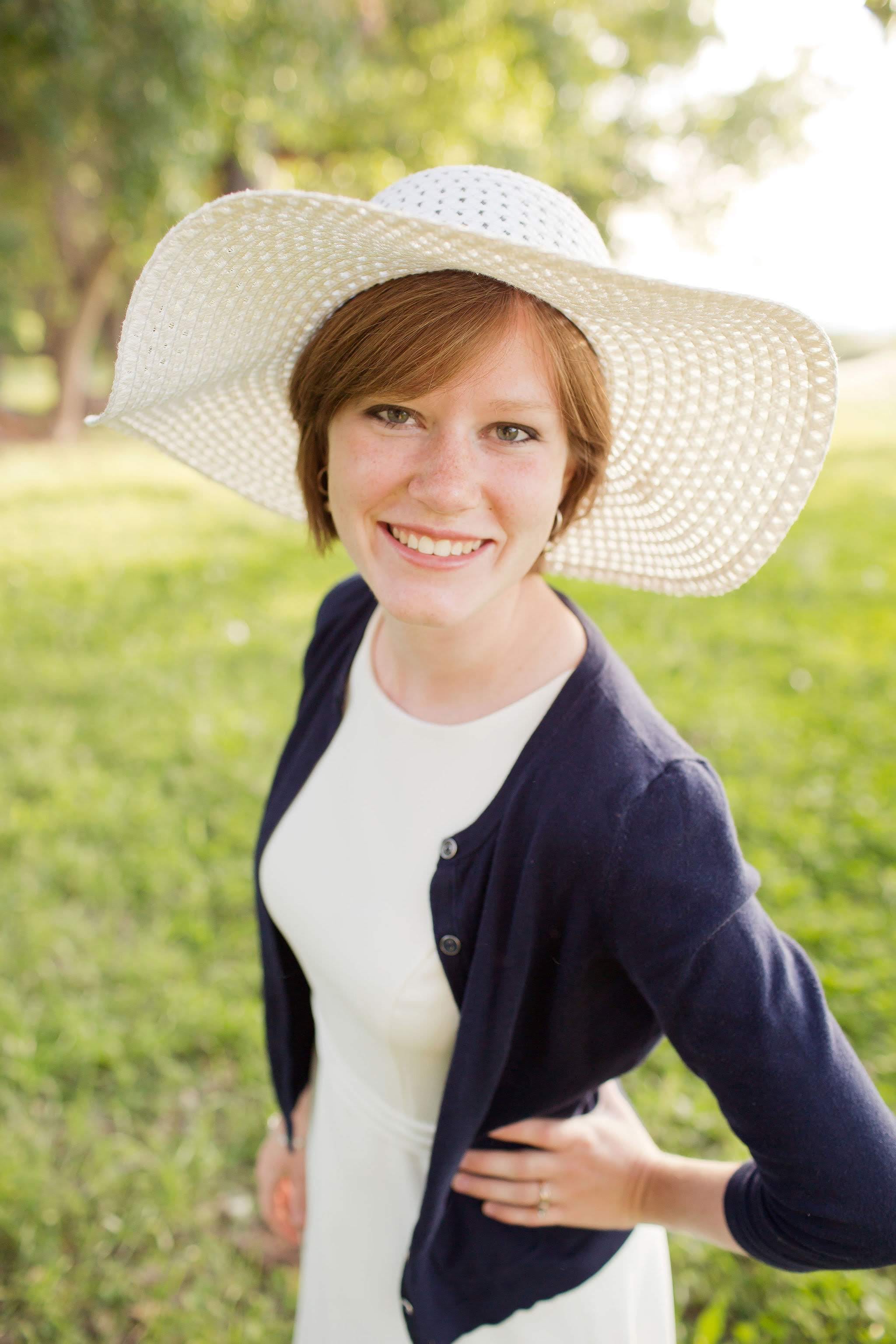 Elizabeth Thomas – Medium
