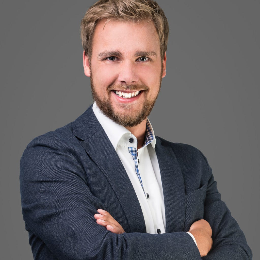 Robert Kaletsch – Medium