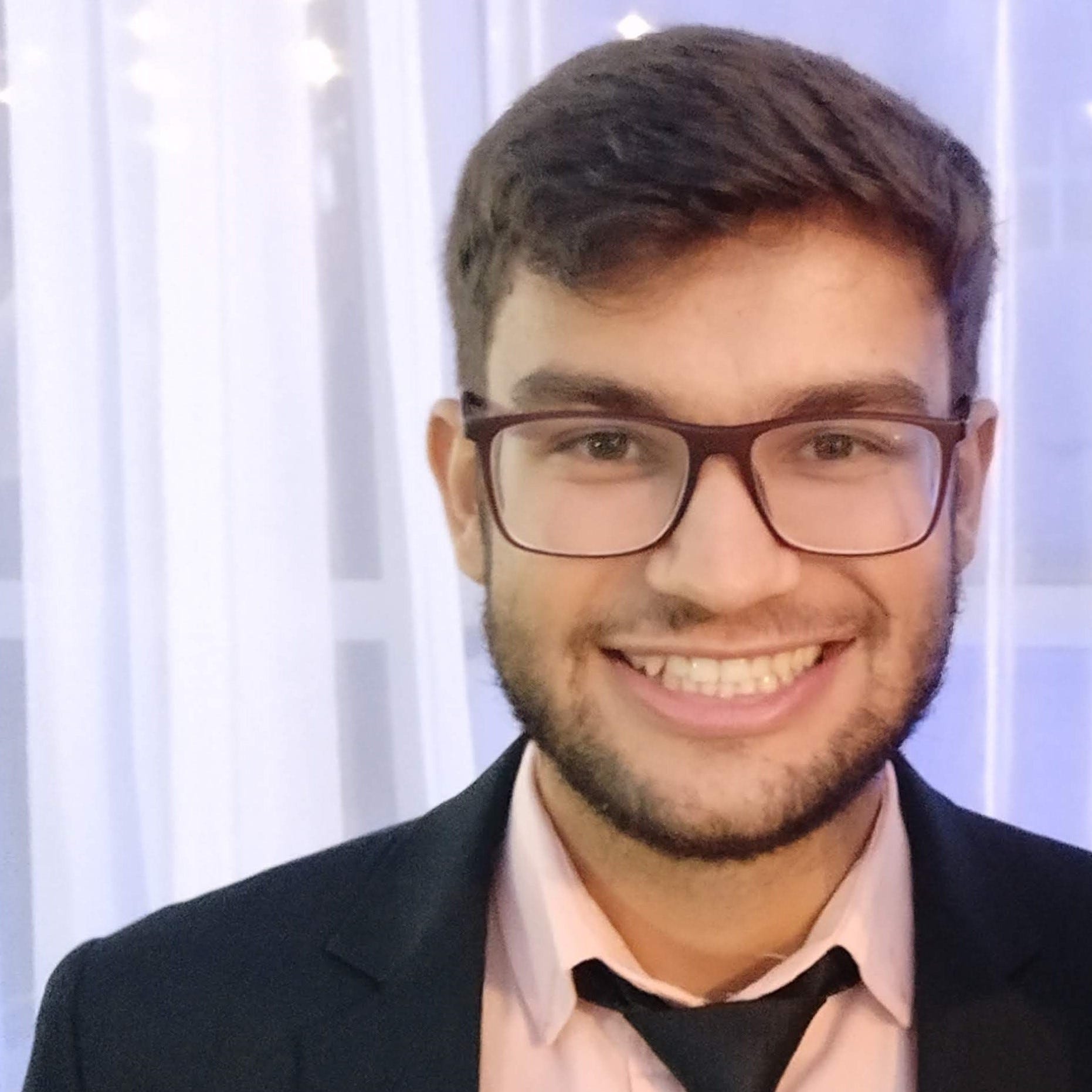 Alex Alves – Medium