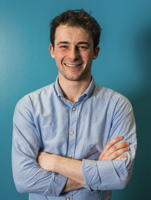 Dan Mannion – Medium
