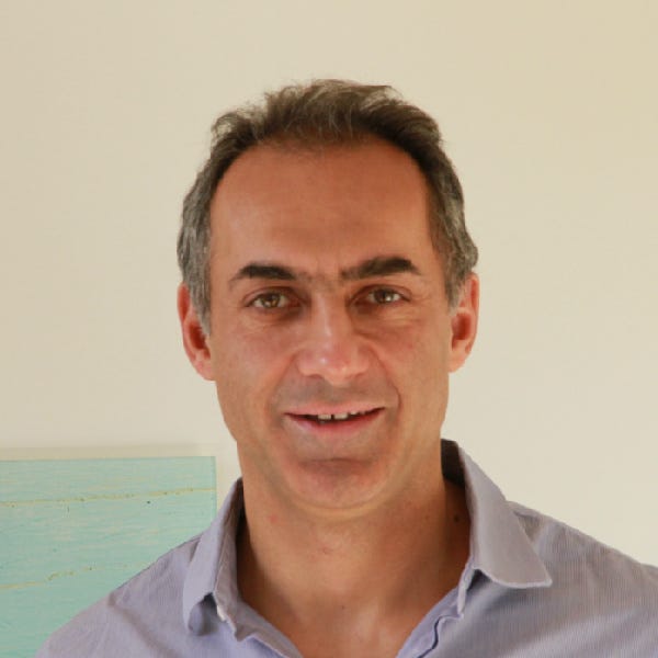 Pejman Tabassomi – Medium