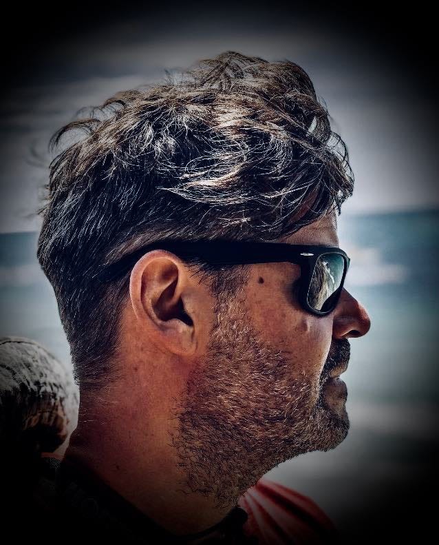 Robert Hagel – Medium