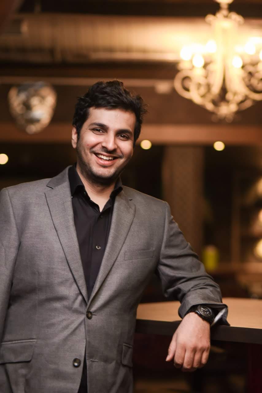Nikhil Rochlani – Medium