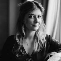 Audrey Jougla – Medium