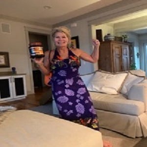 Leslie Pace – Medium