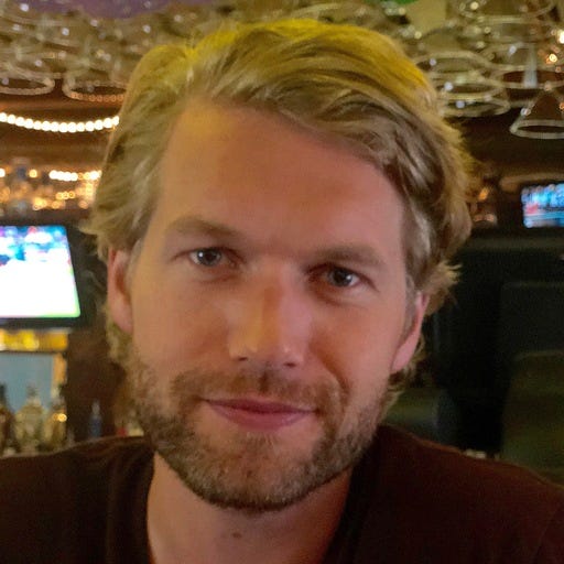 Alex Tandy – Medium