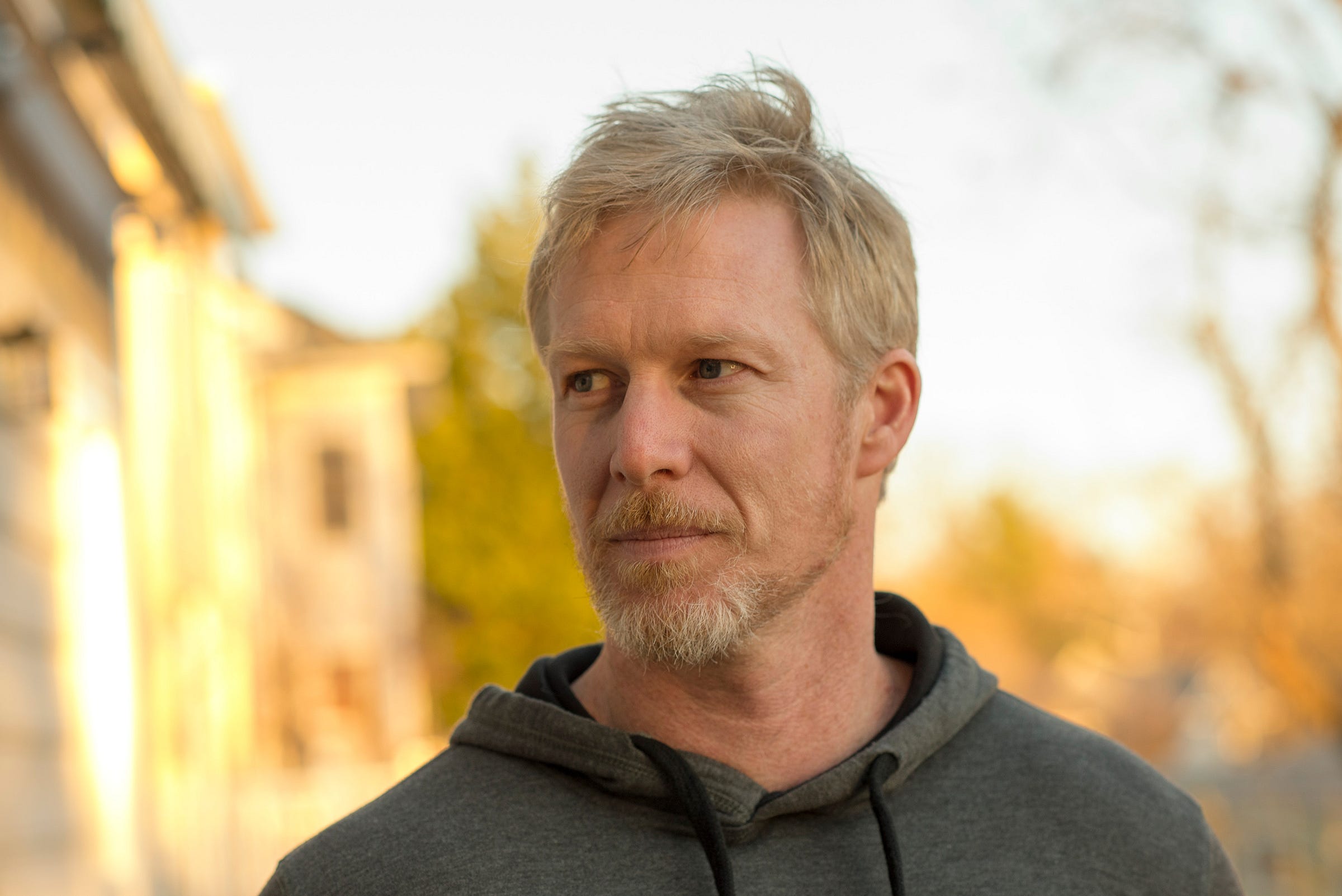 Dean Moses – Medium