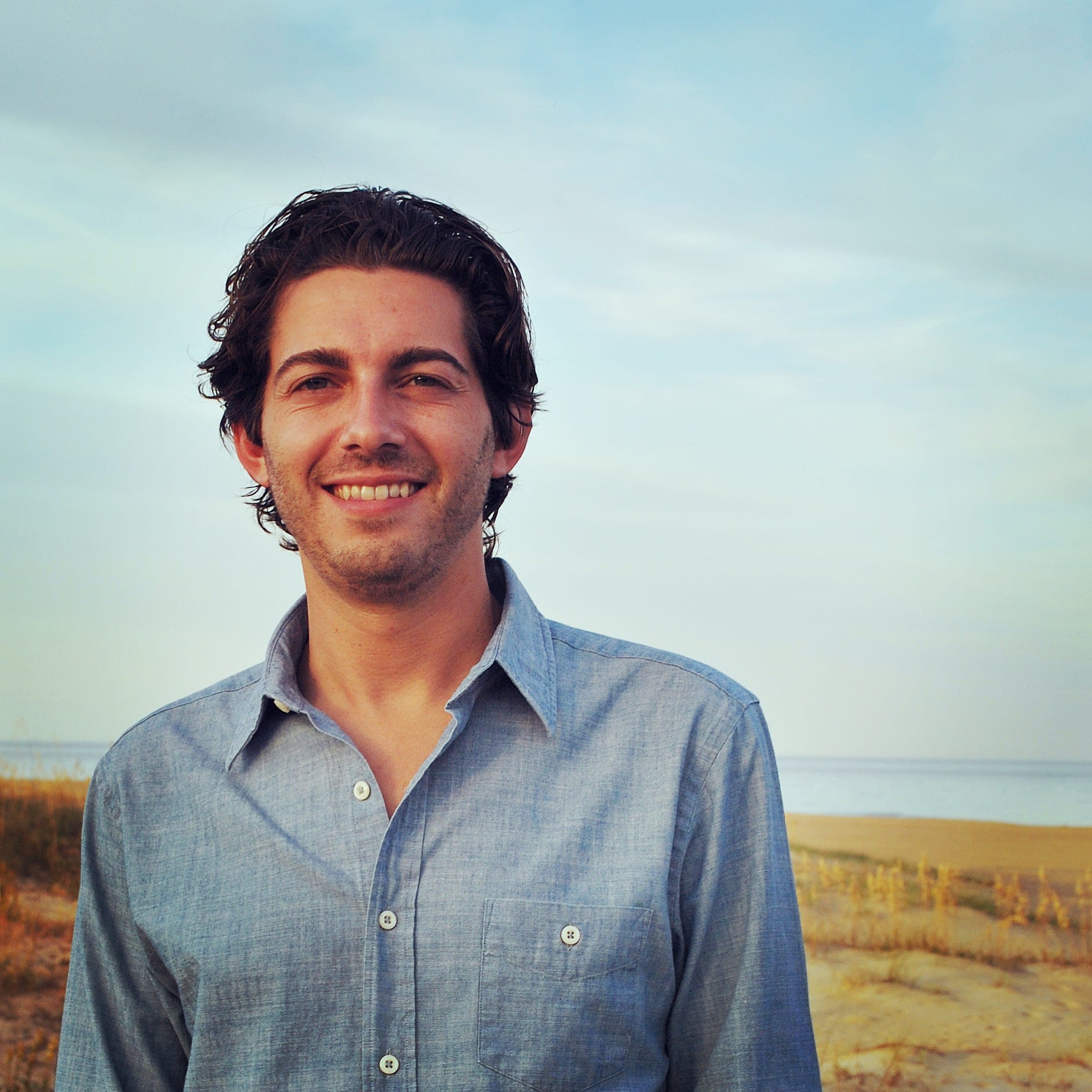 Alex Realmuto – Medium