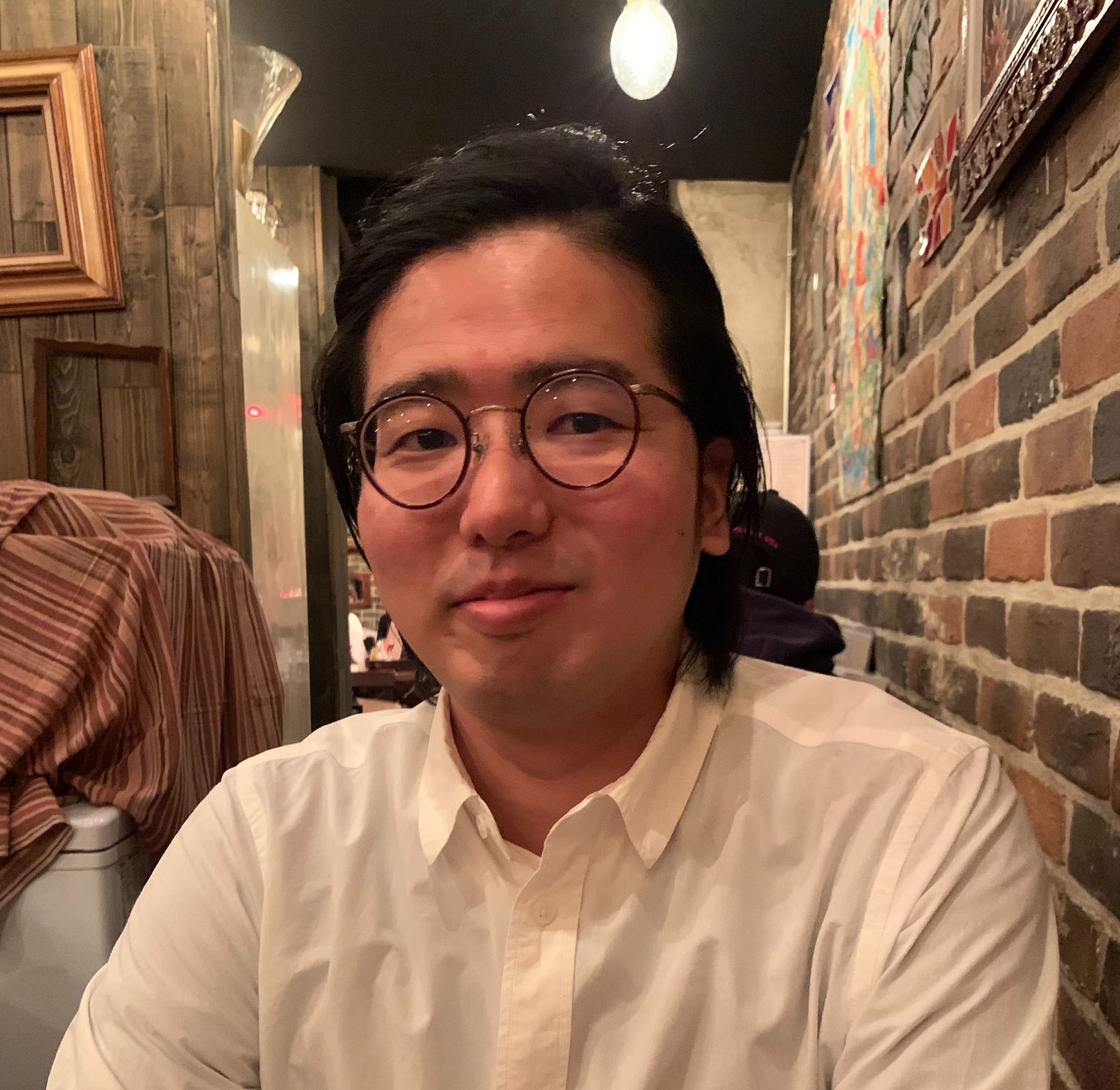Issei Aoki – Medium