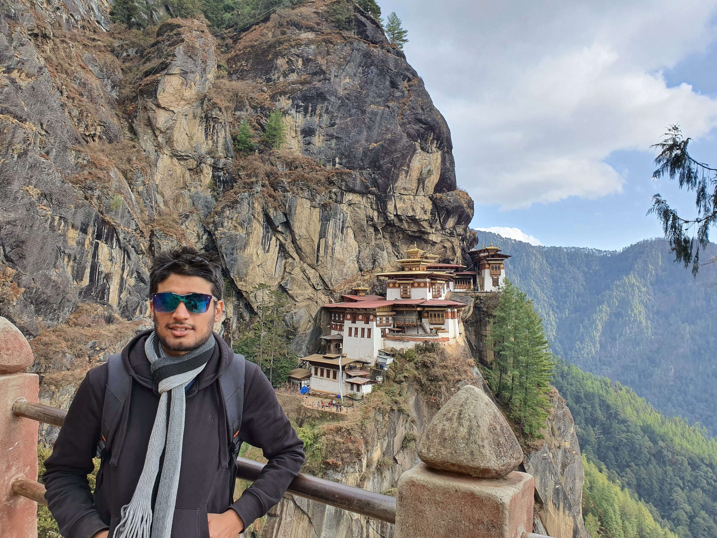 Manoj Munoli – Medium