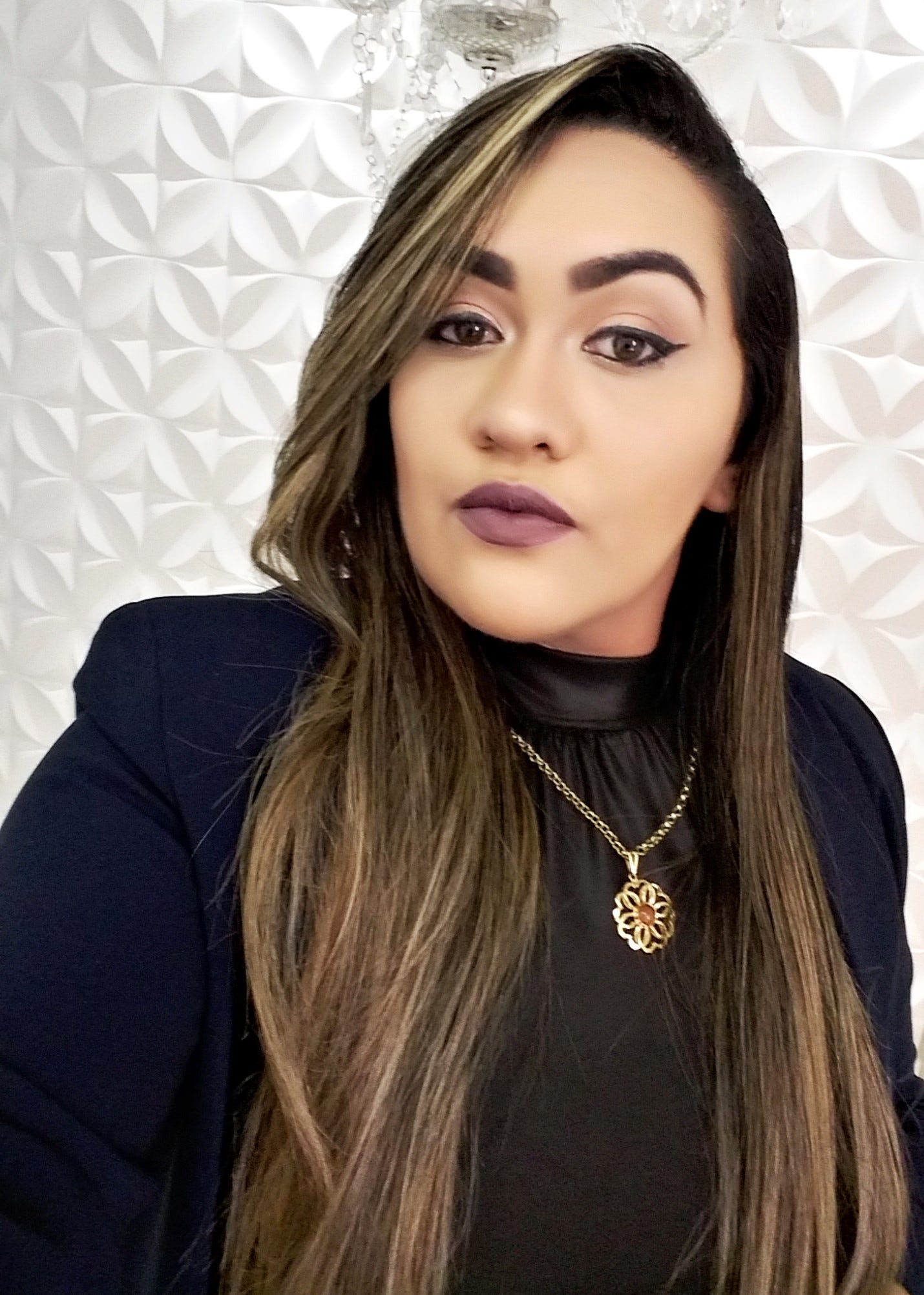 Ana Costa – Medium