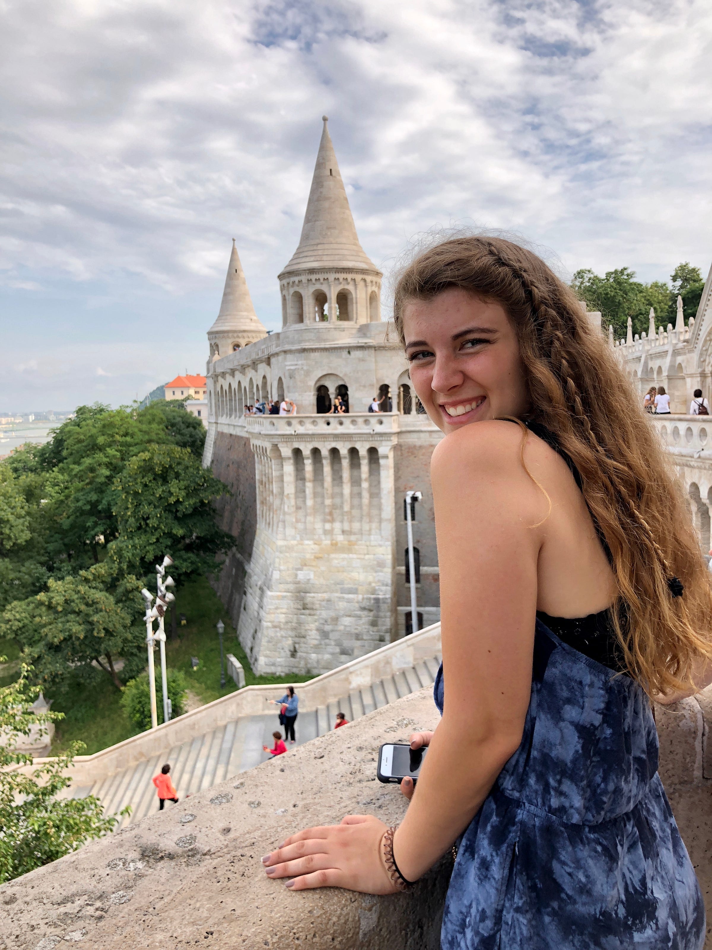 Allison Wolfe – Medium