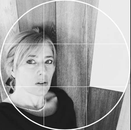 Laura Kelly – Medium