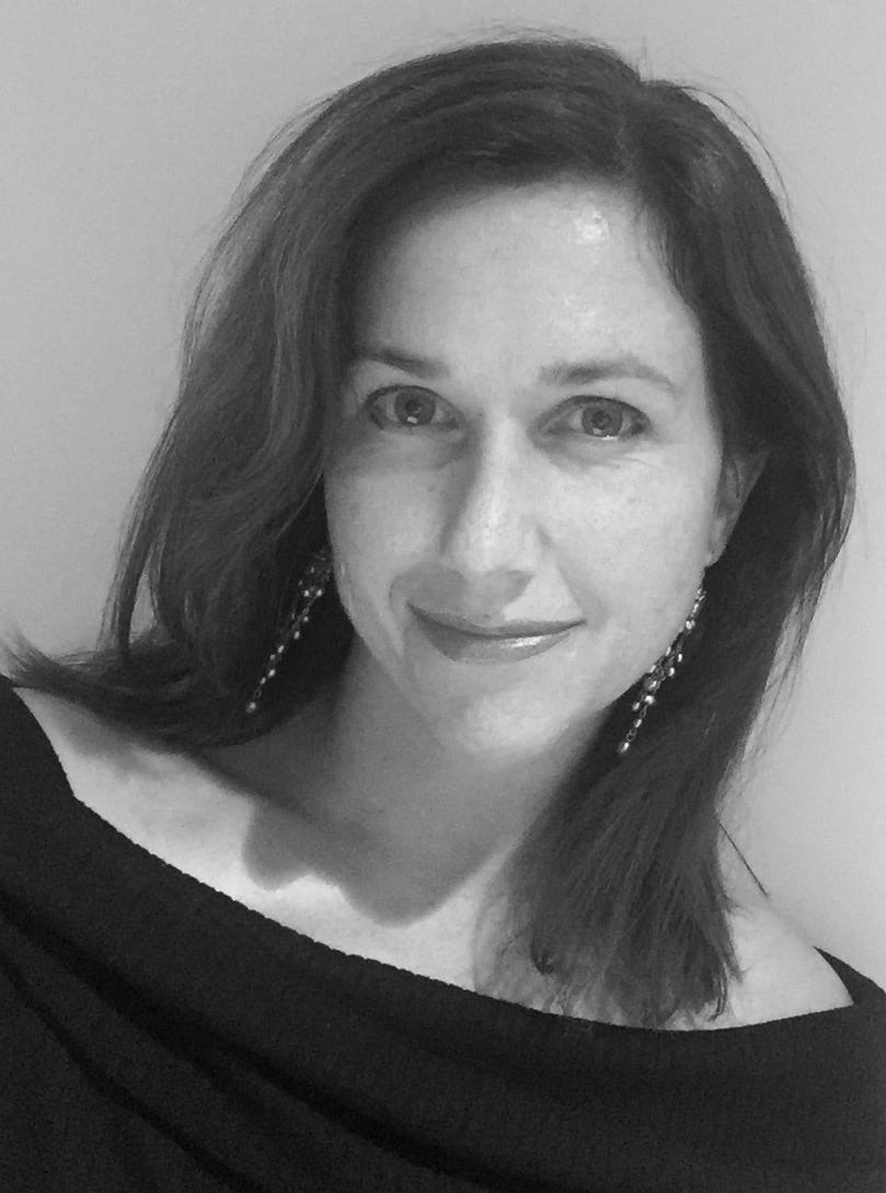 Maria White – Medium