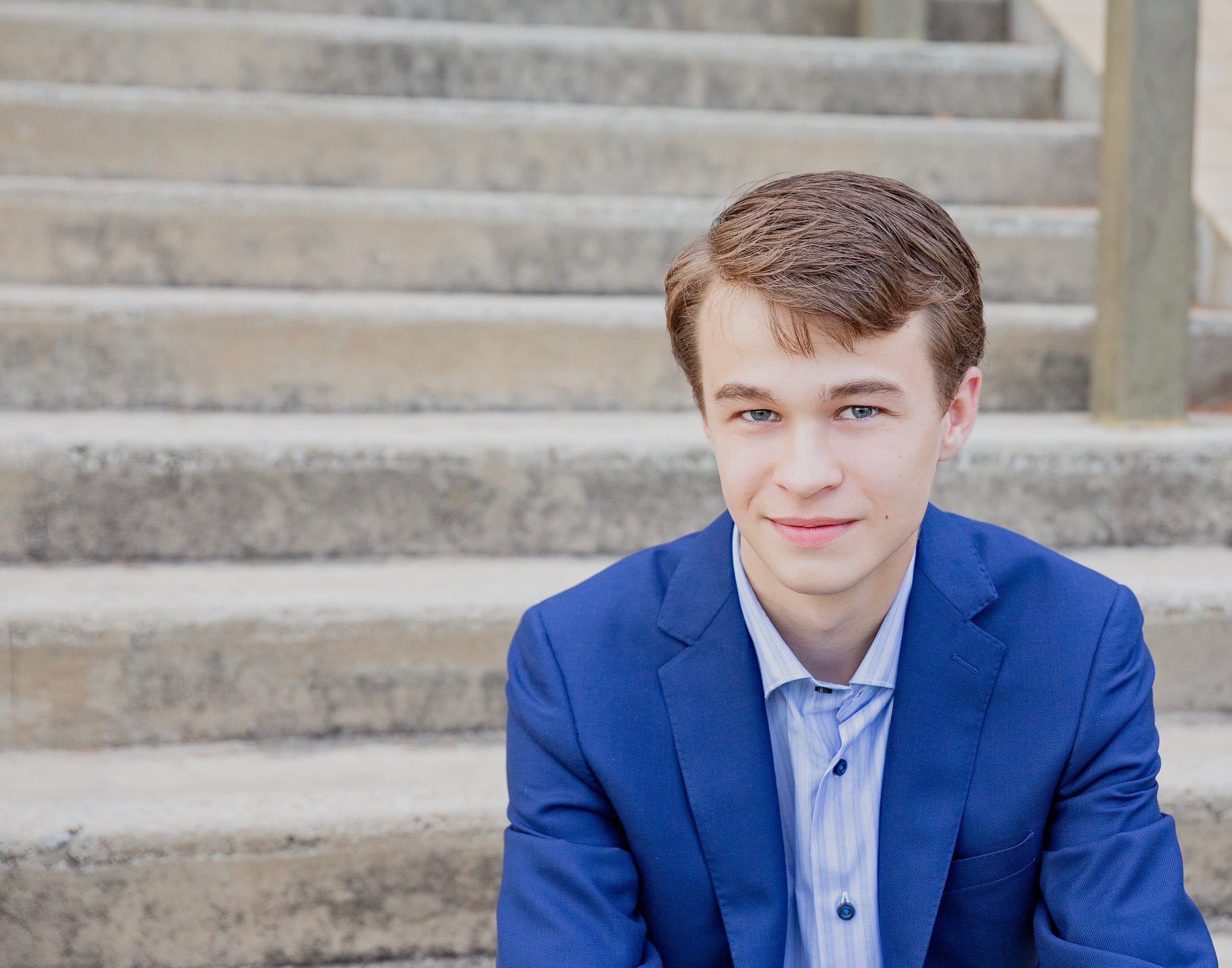 Hayden Siratt – Medium