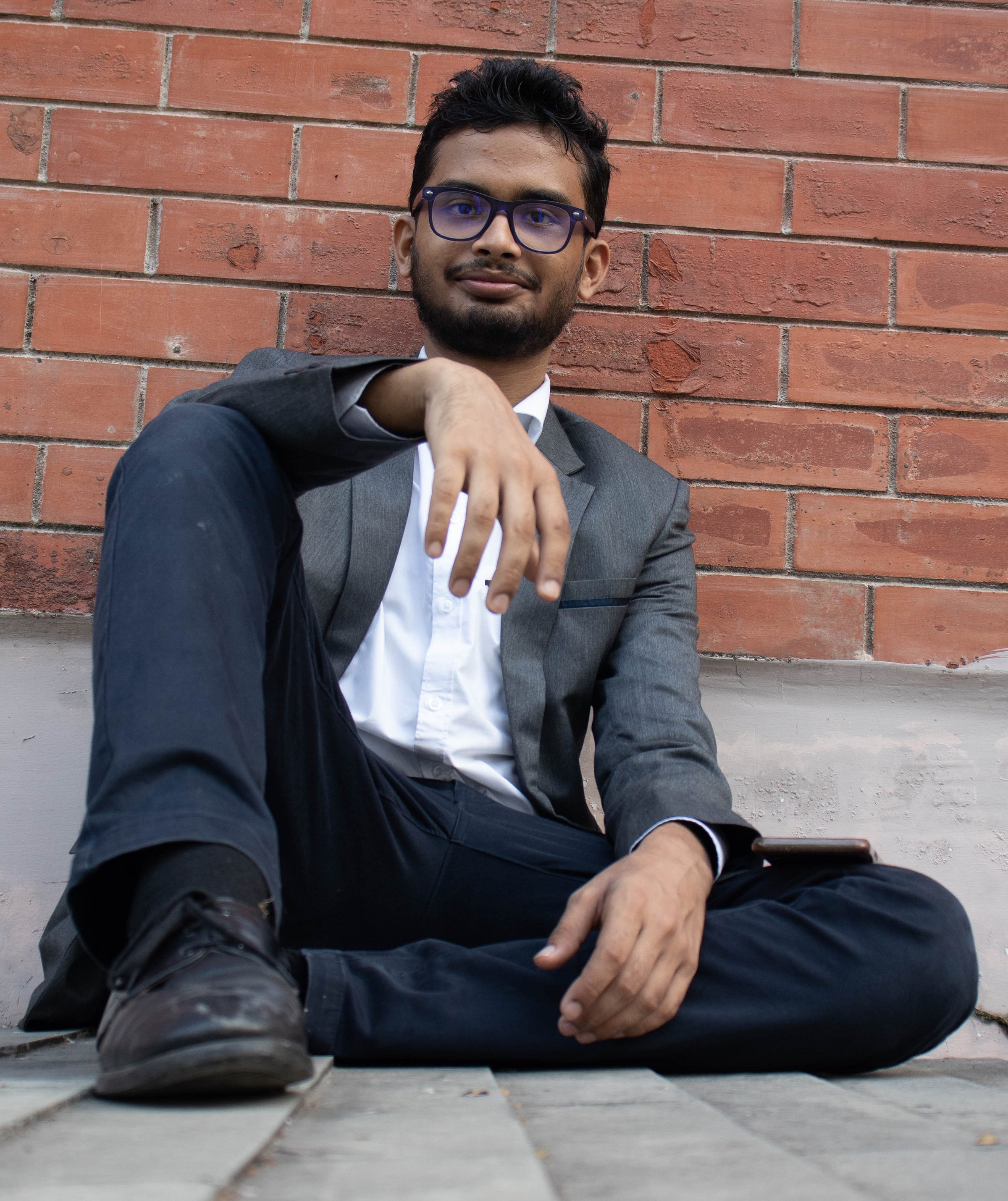 Kalyan Roy – Medium