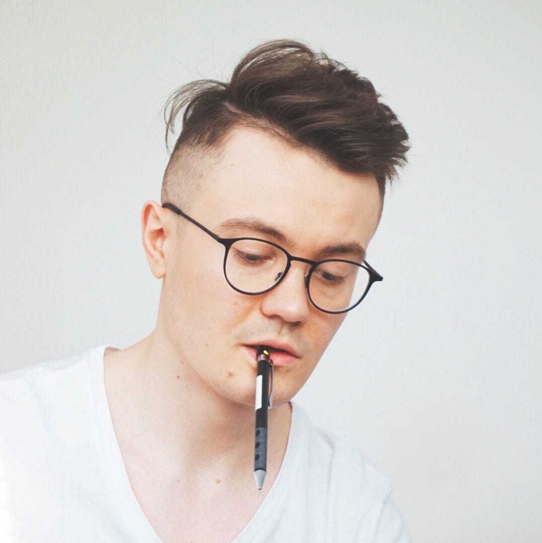 Karol Majewski – Medium