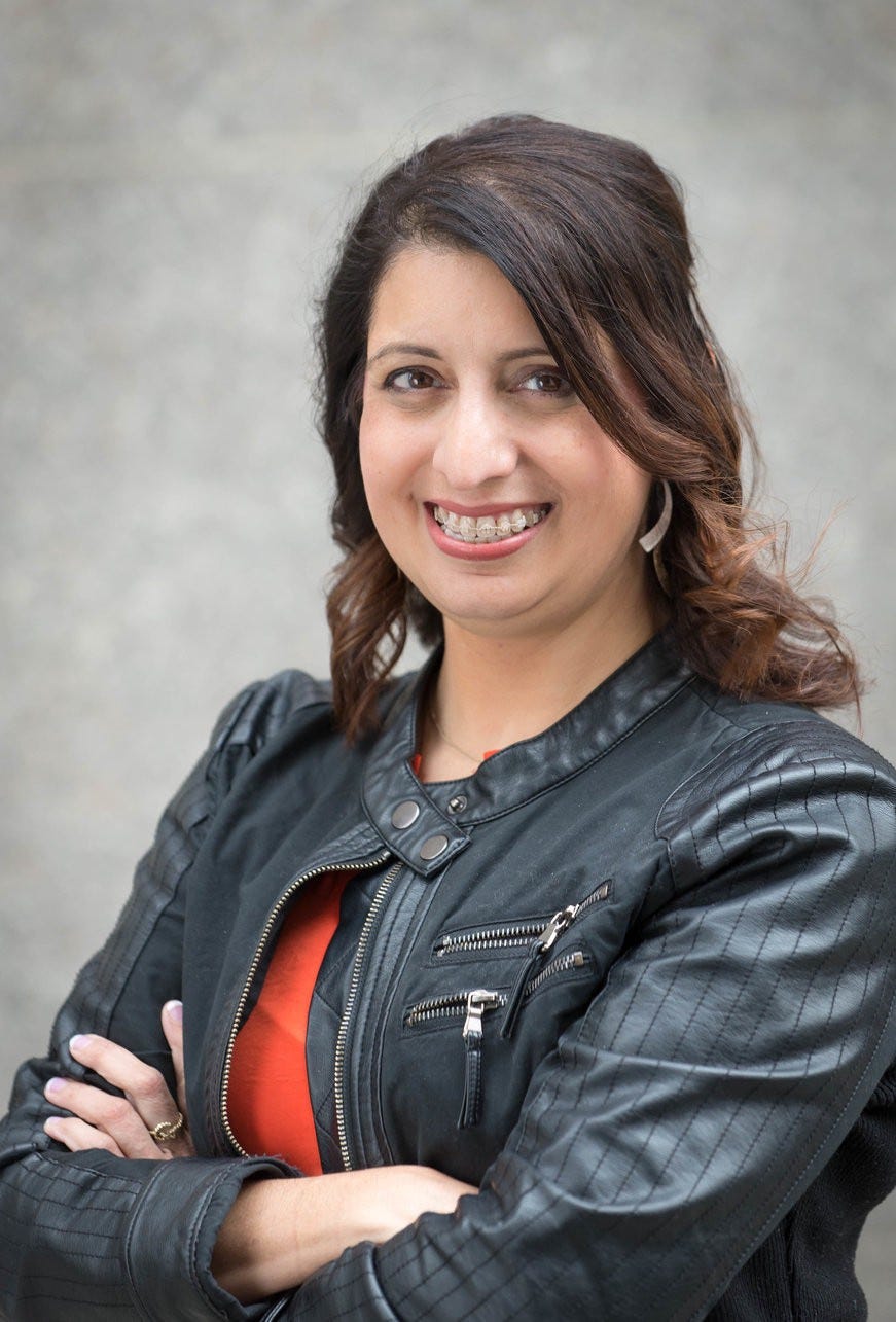 Sameena Kluck – Medium