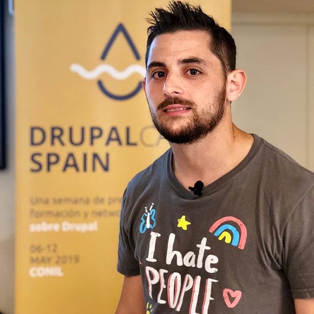 Samuel Solís – Medium