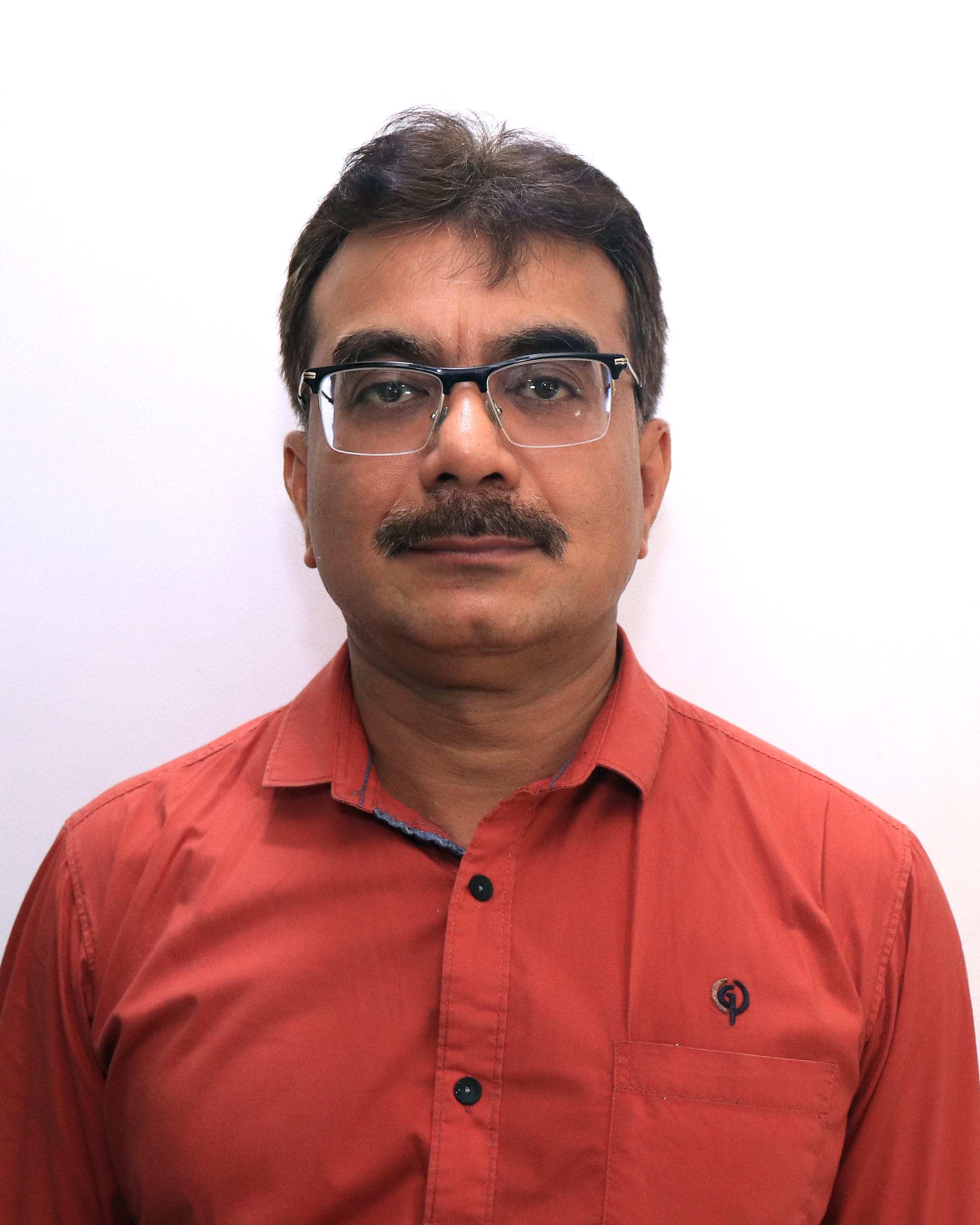 Dr. Manish Raval (Vascular Surgeon Ahmedabad) – Medium