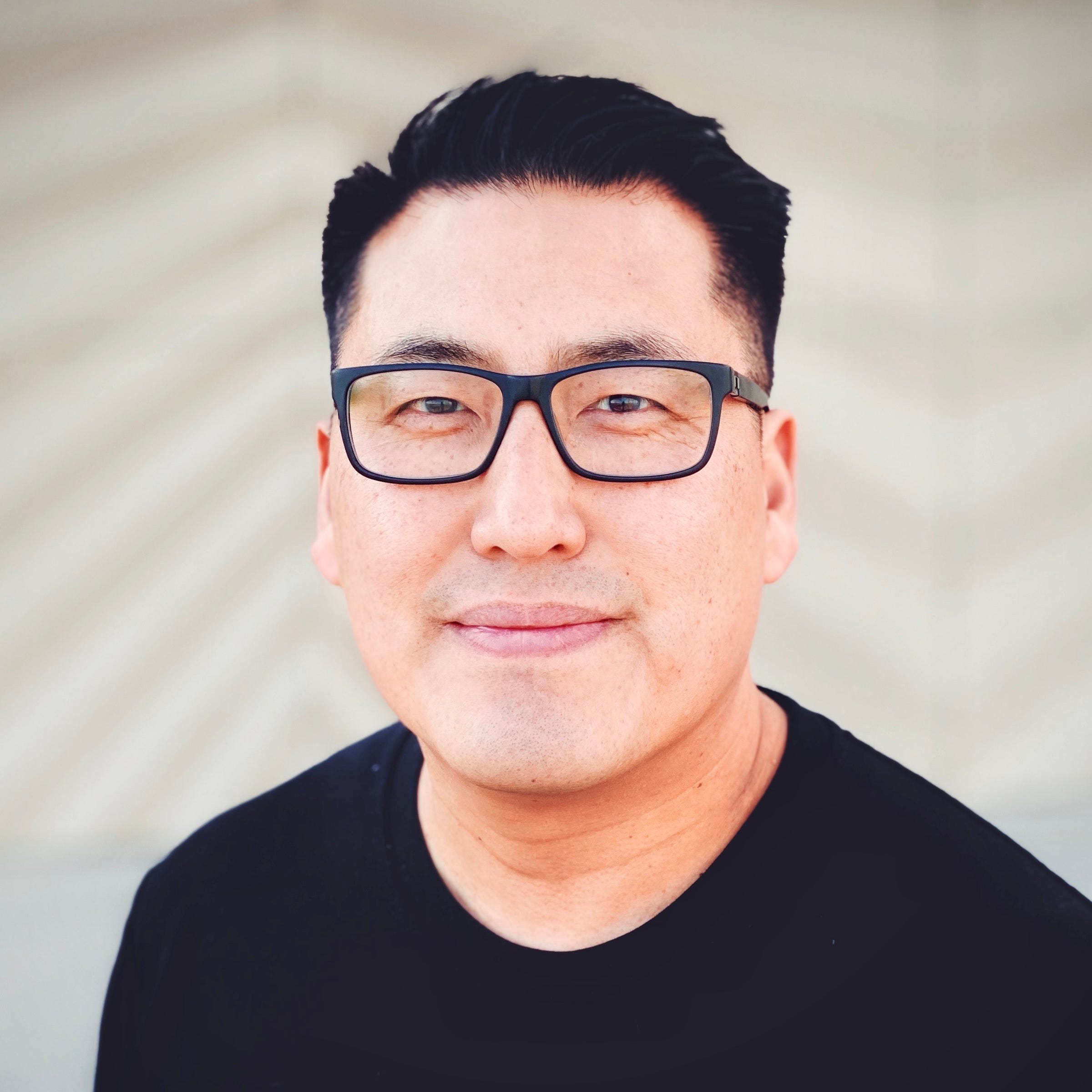 Sam Song – Medium