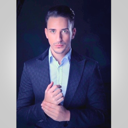 Sam Kyprianou – Medium