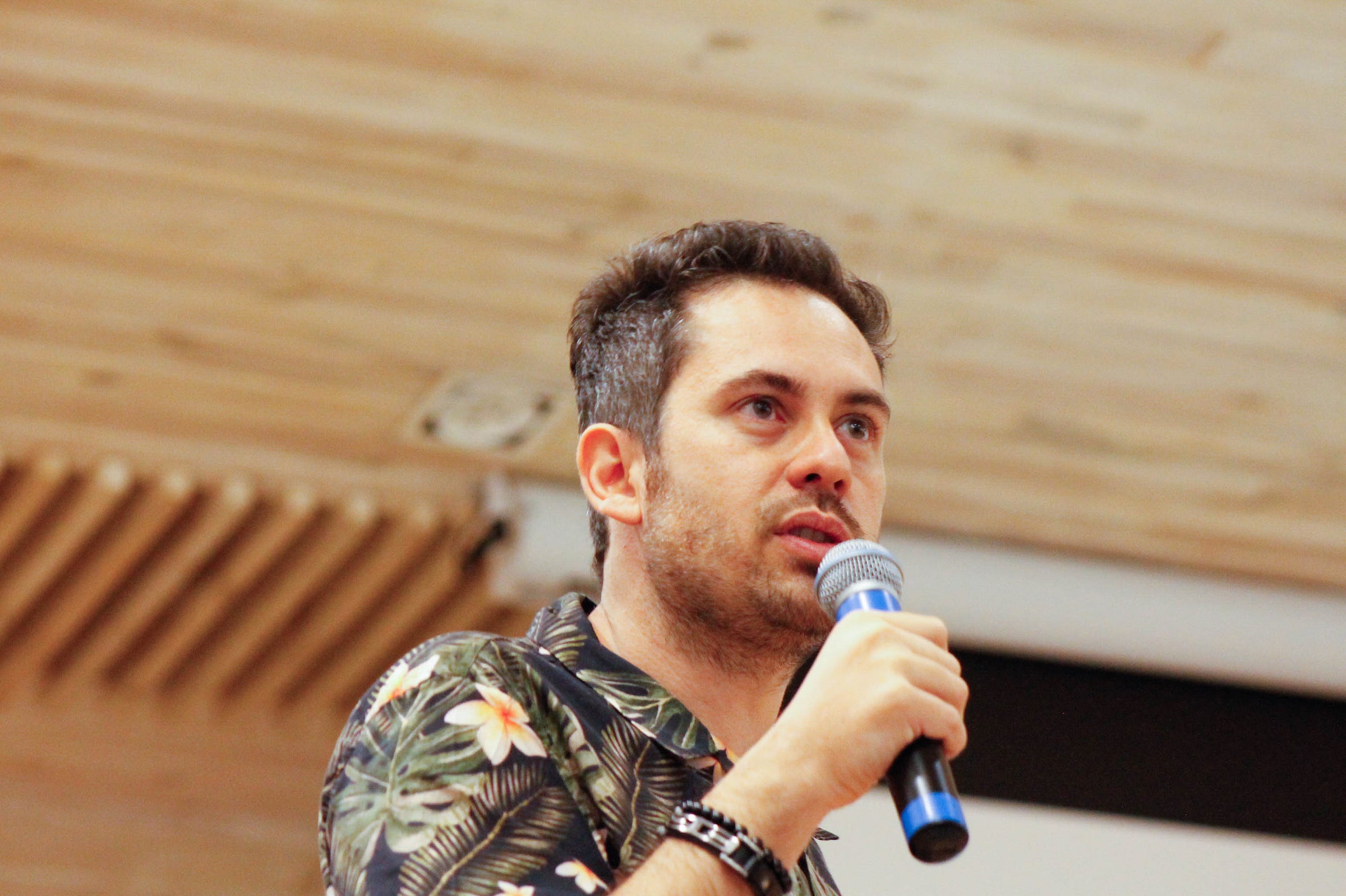 Felipe Valério – Medium