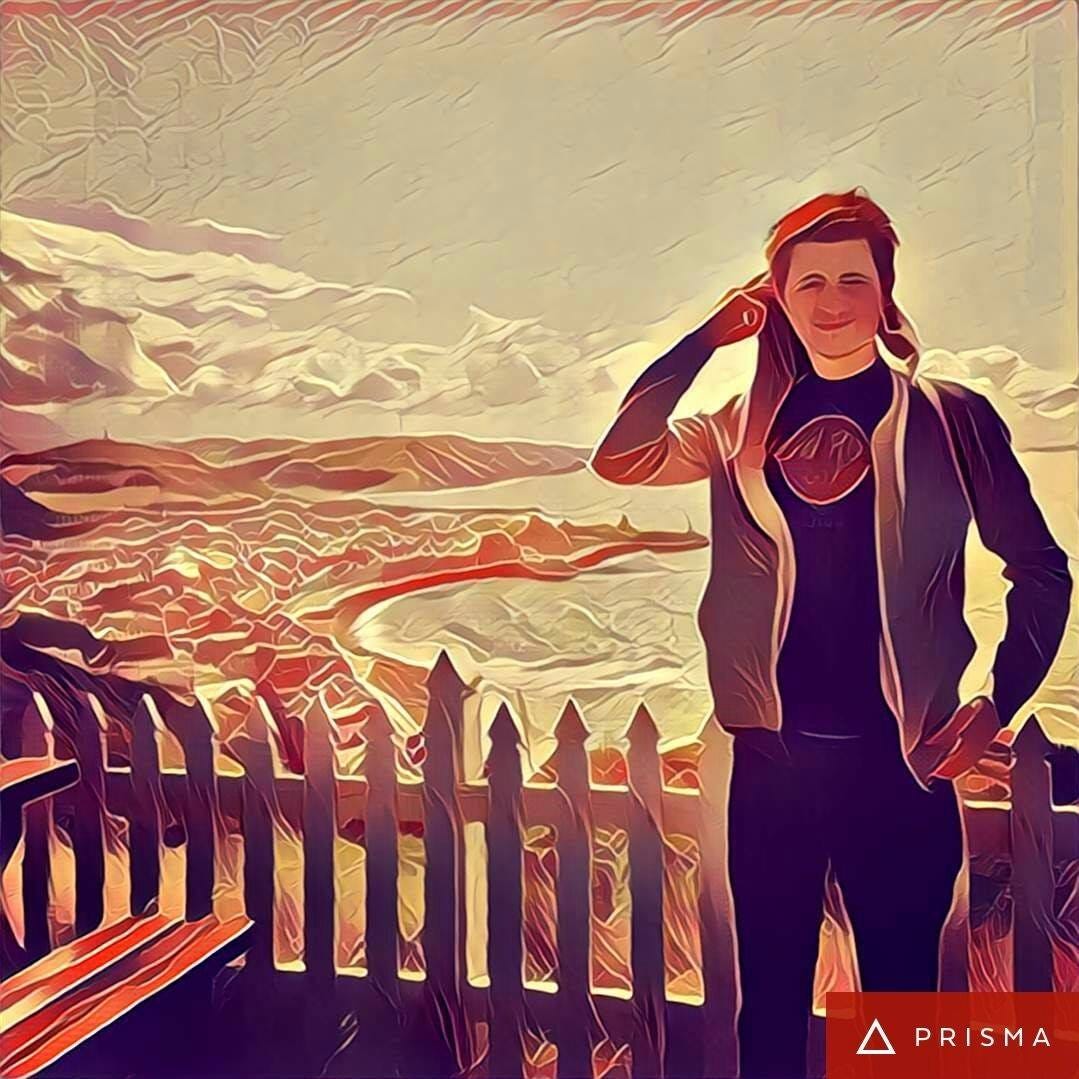 Adam Stevens – Medium