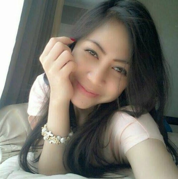 Faranisa Fidelya – Medium
