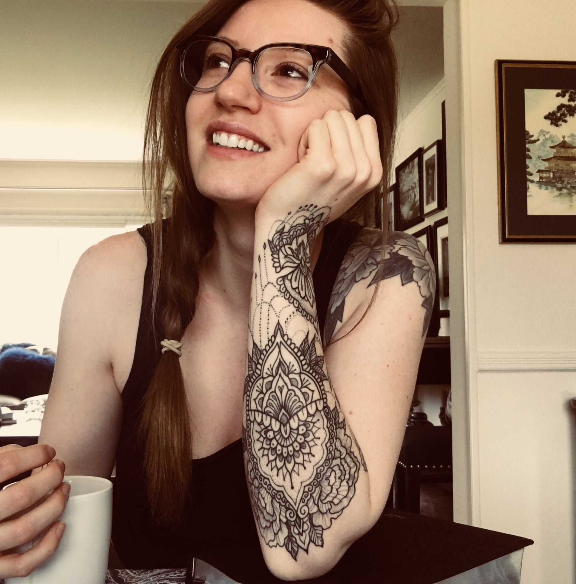 Adara Abrahamsen – Medium