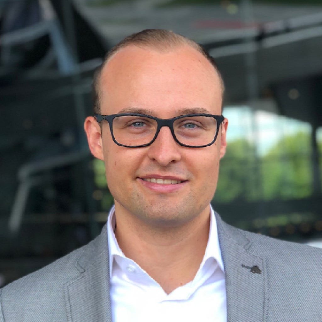 Jakob Winkler – Medium