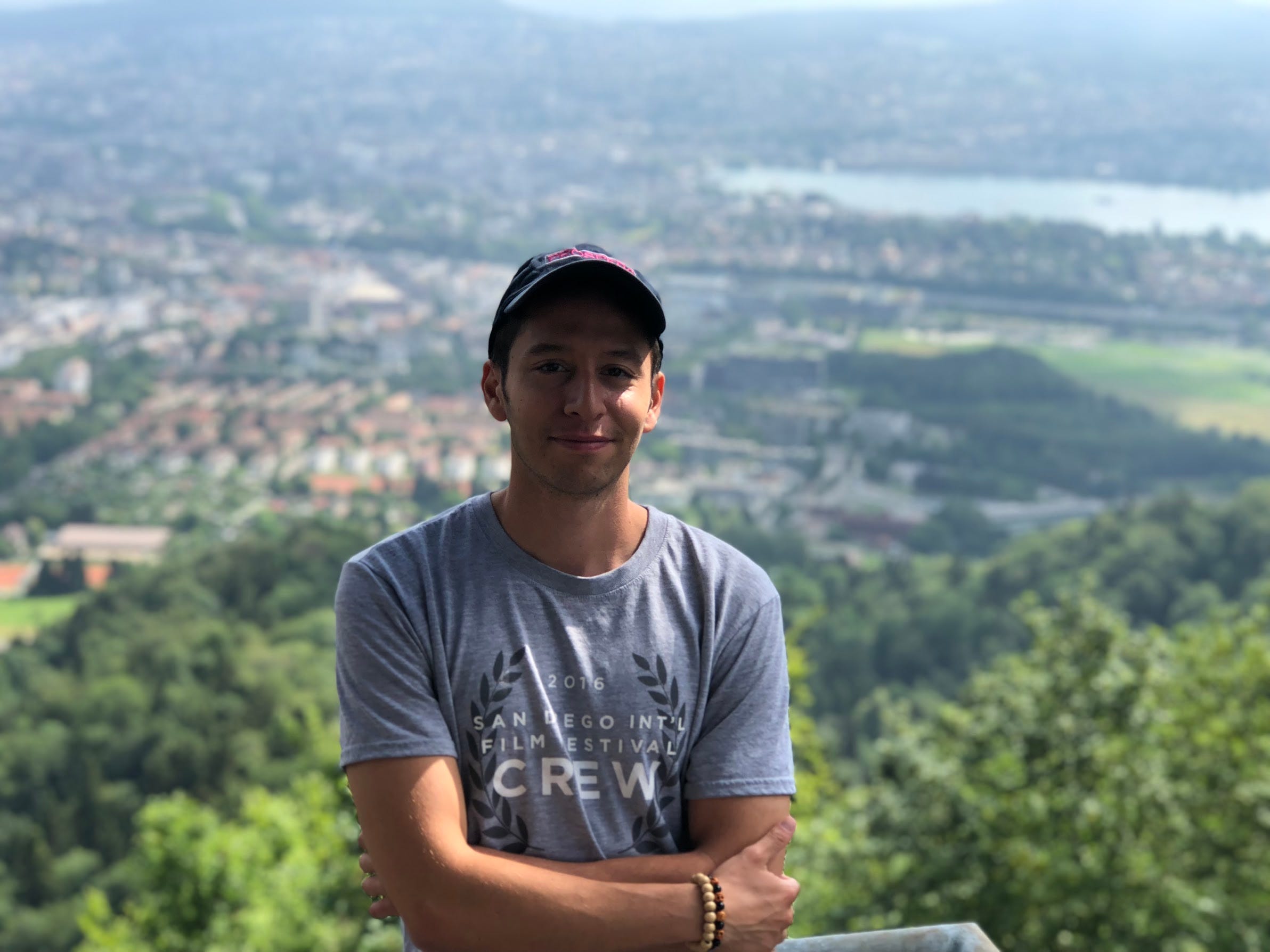 Devin Fernandez – Medium